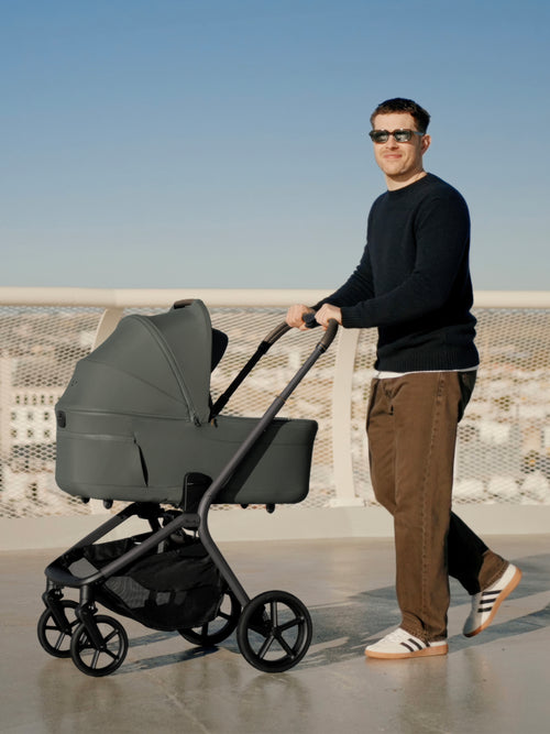 Introducing the Silver Cross Breez: A New Era of Hybrid Travel Systems ...